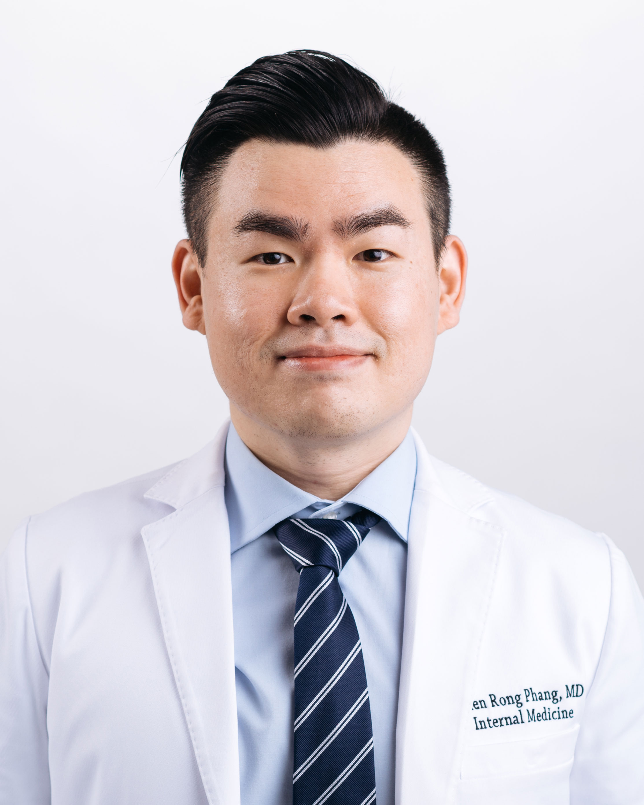 Chen Rong Phang, MD | Internal Medicine | TidalHealth